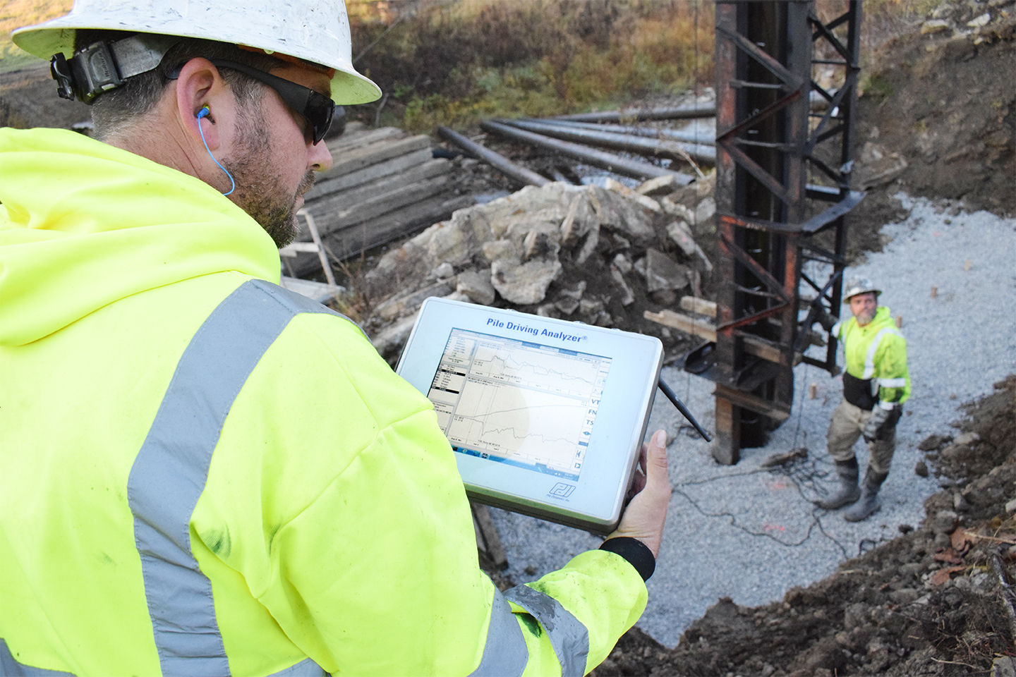 Dynamic Pile Driving Monitoring by GRL Engineering
